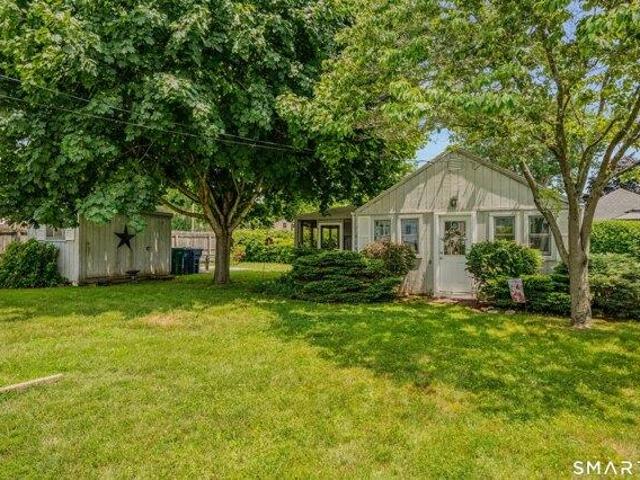 1 bedroom, Old Lyme CT 06371 105205015