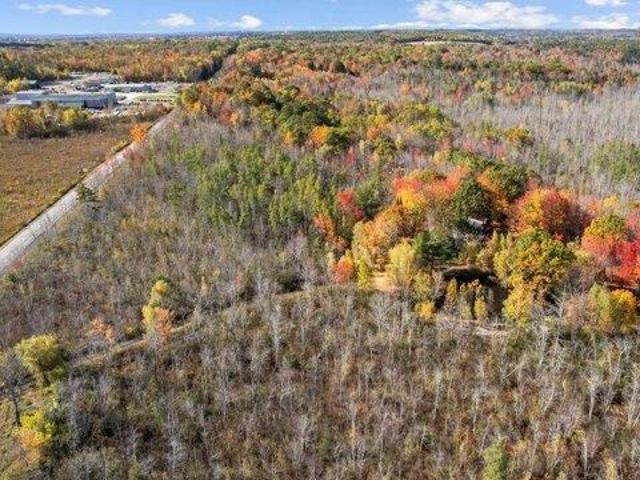 1 bedroom, Orono ME 04473 102445153