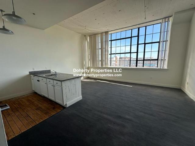 1 bedroom, Lowell MA 01854 88754058