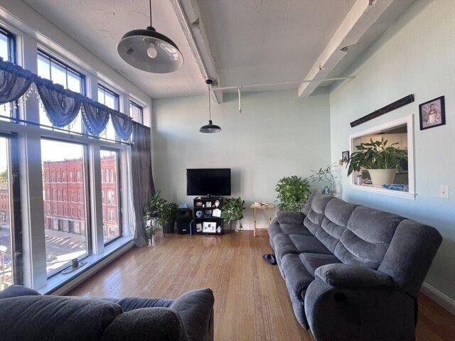 1 bedroom, Lowell MA 01852 104869853