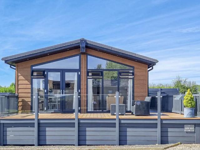 1 bedroom lodge for sale