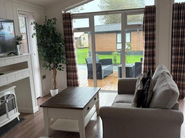1 bedroom lodge for sale