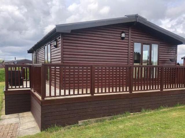 1 Bedroom Lodge For Sale In Routh, Beverley
