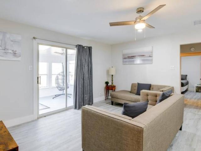 1 bedroom, Los Angeles CA 91601 57098388