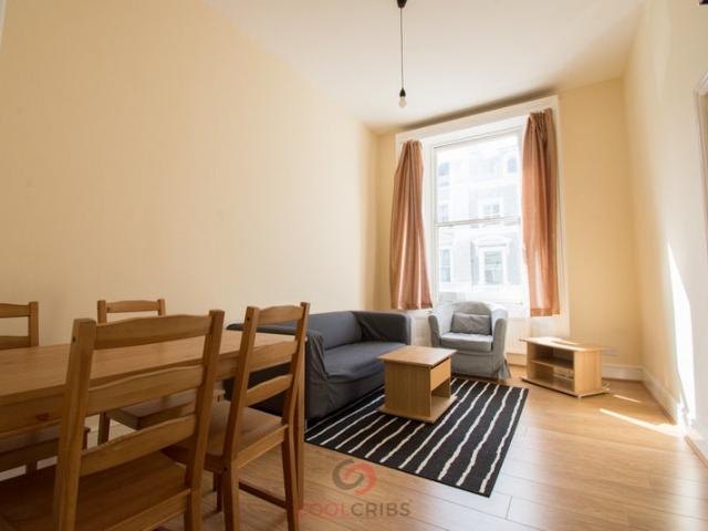 1 Bedroom – Ladbroke Crescent, Notting Hill W11