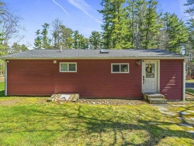 1 bedroom, Lakeville MA 02347 LS102727604
