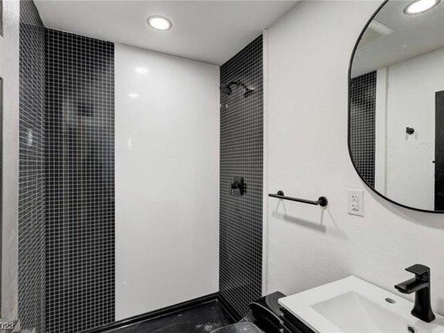 1 bedroom, Las Vegas NV 89102 88564674