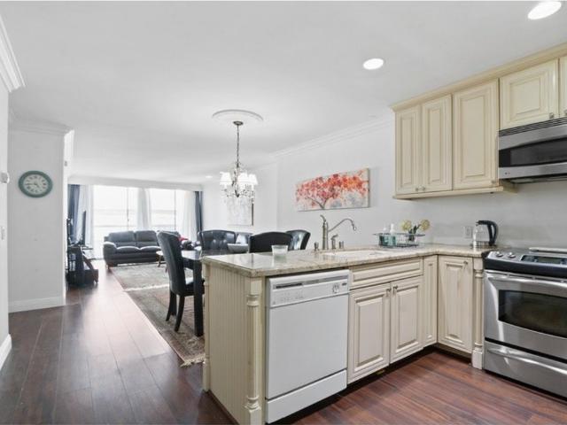 1 bedroom luxury Apartment for sale in Los Angeles, California