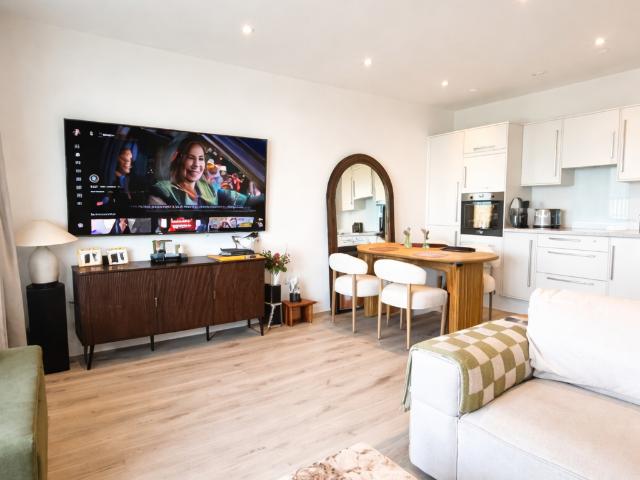 1 Bedroom Luxury Flat For Rent. 1 bed apartment to rent £1,600 pcm £369 pw