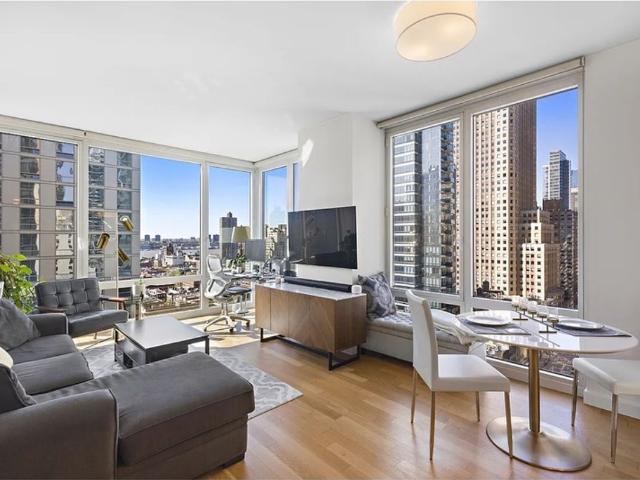 1 bedroom luxury Flat for sale in New York