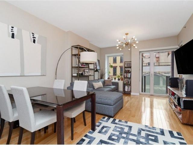 1 bedroom luxury Flat for sale in New York