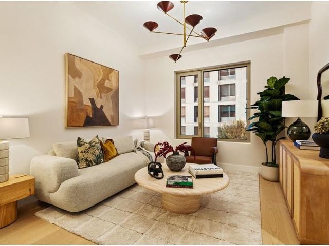 1 bedroom luxury Flat for sale in Queens, United States