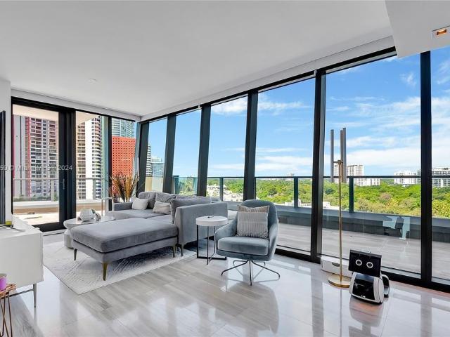 1 bedroom luxury House for sale in Miami, Florida