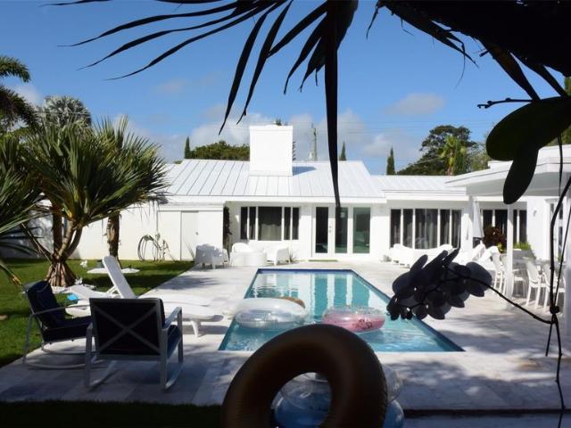 1 bedroom luxury Villa for sale in Miami, Florida