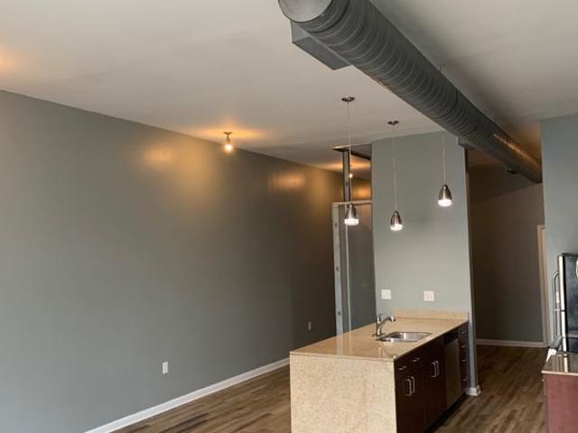 1 Bedroom Modern Flat Located in Cooper_Young