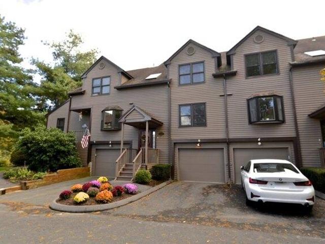 1 bedroom, Monroe CT 06468 104149851