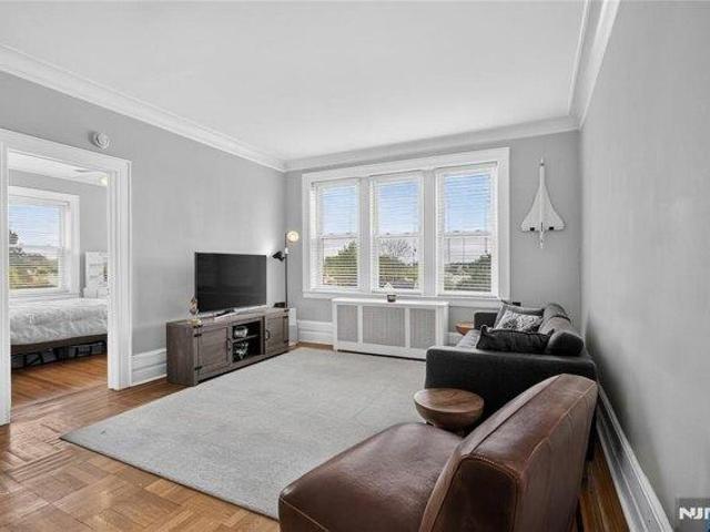 1 bedroom, Montclair NJ 07042 103664349