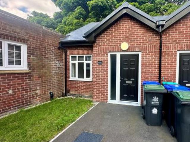 1 bedroom Maisonette To Let