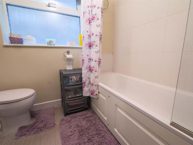 1 Bedroom Maisonette To Let