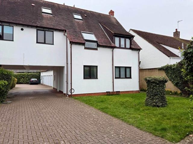 1 Bedroom Maisonette To Rent In Townside, Haddenham, HP17