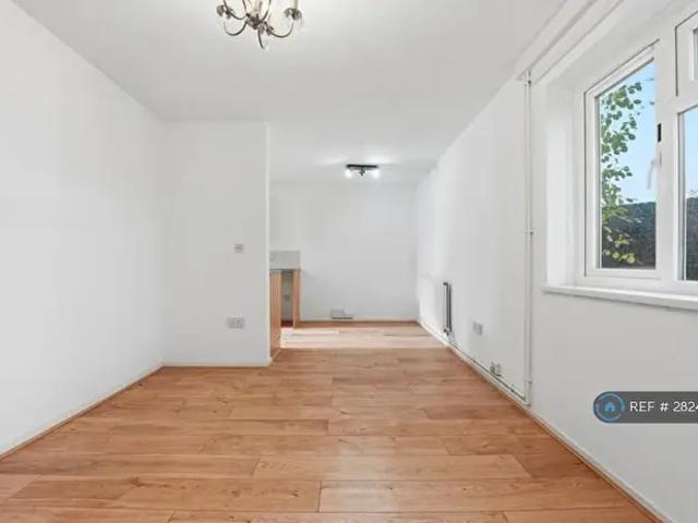 1 Bedroom Maisonette To Rent In Uppingham Gardens, Nottingham, NG2