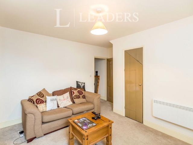1 bedroom maisonette to rent Jubilee Terrace, Stony Stratford, Milton Keynes, Buckinghamshire, MK11