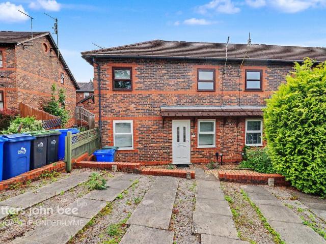1 bedroom maisonette to rent