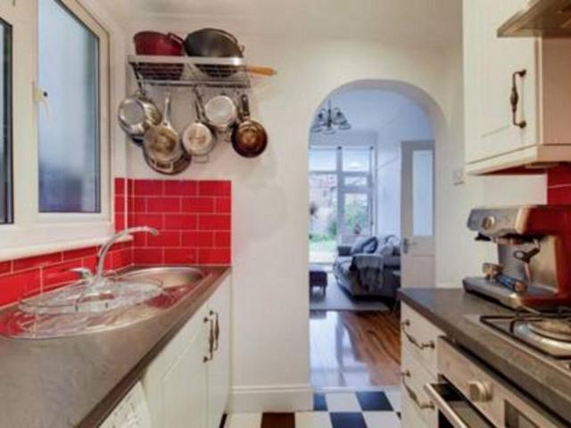 1 bedroom maisonette to rent