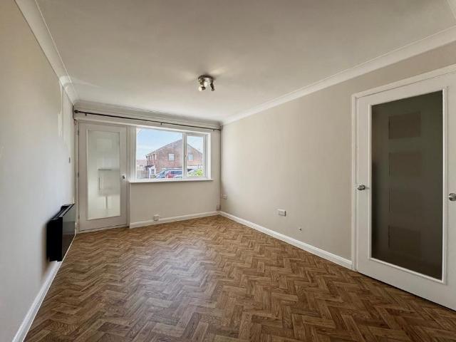 1 bedroom maisonette to rent