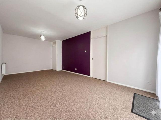 1 bedroom maisonette to rent