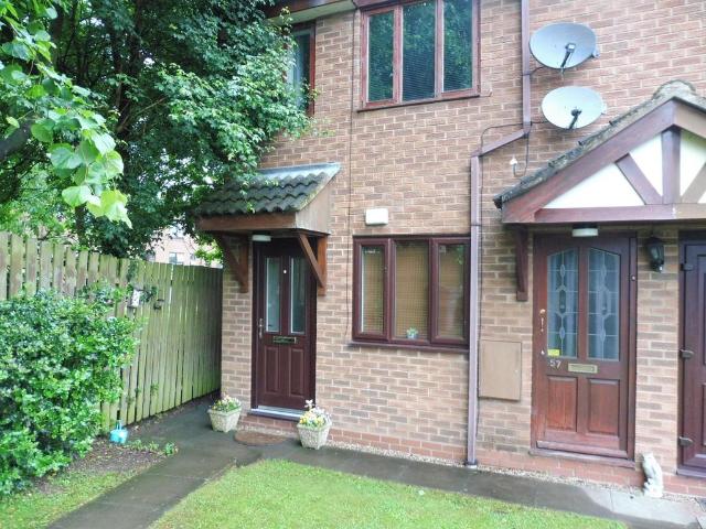 1 bedroom maisonette to rent