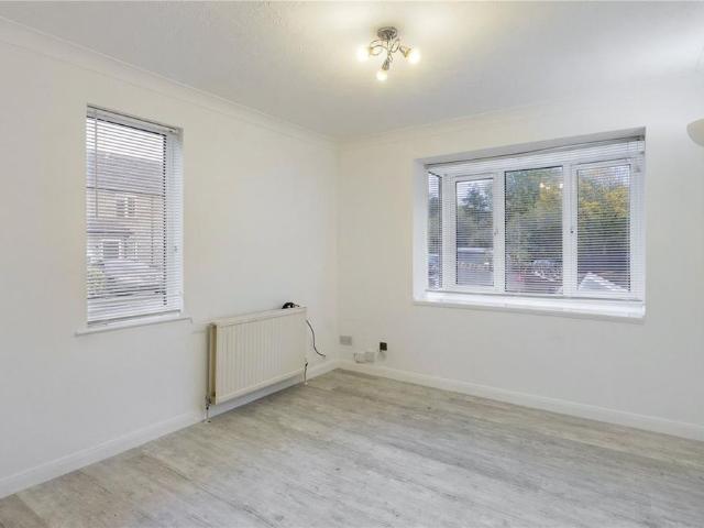 1 bedroom maisonette to rent
