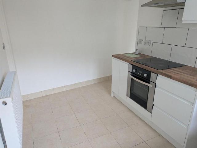 1 bedroom maisonette to rent