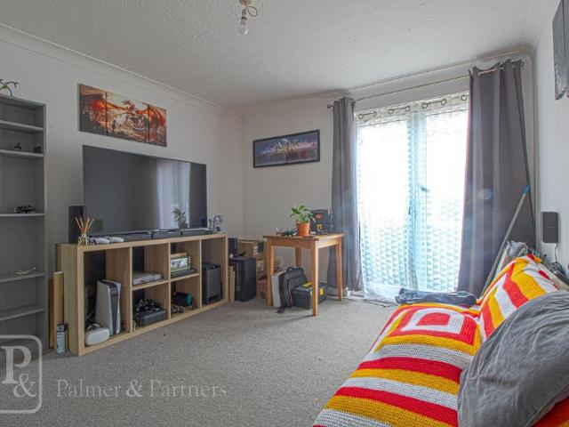 1 bedroom maisonette to rent