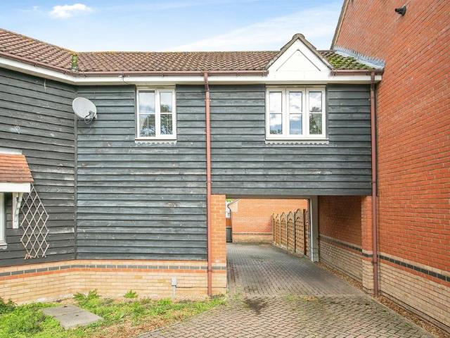 1 bedroom maisonette to rent
