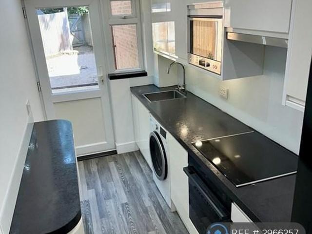 1 bedroom maisonette to rent