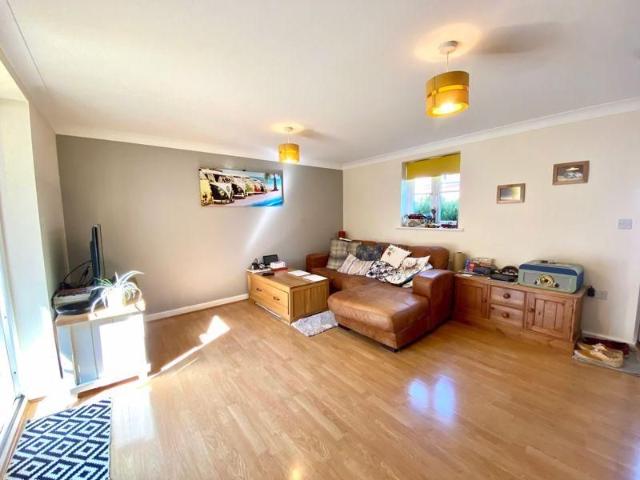 1 bedroom maisonette to rent