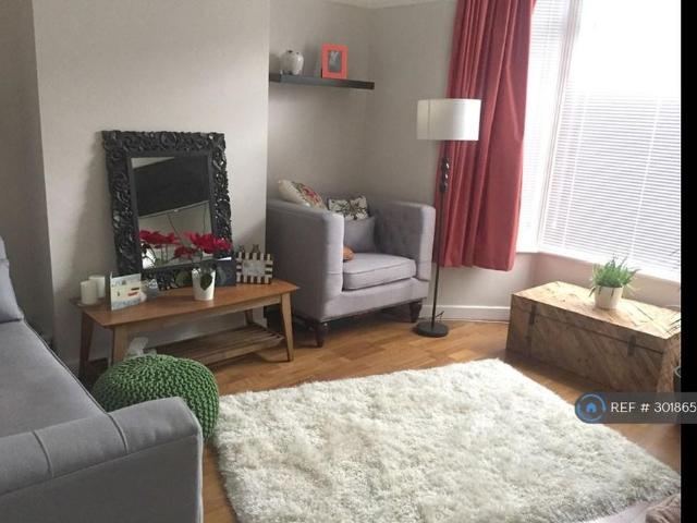 1 bedroom maisonette to rent