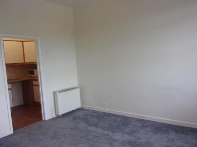 1 bedroom maisonette to rent