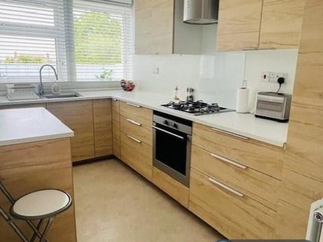 1 bedroom maisonette to rent