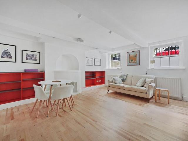1 bedroom maisonette to rent