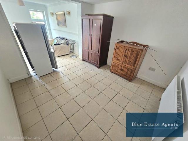 1 bedroom maisonette to rent