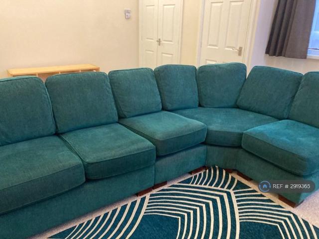 1 bedroom maisonette to rent