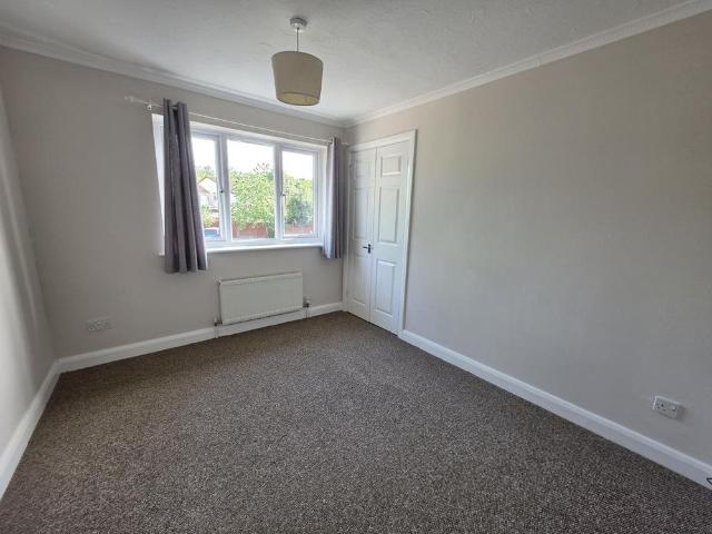 1 bedroom maisonette to rent