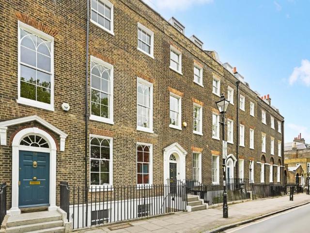 1 bedroom maisonette to rent