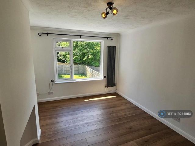 1 bedroom maisonette to rent