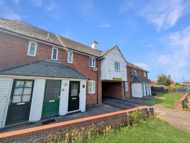 1 bedroom maisonette to rent