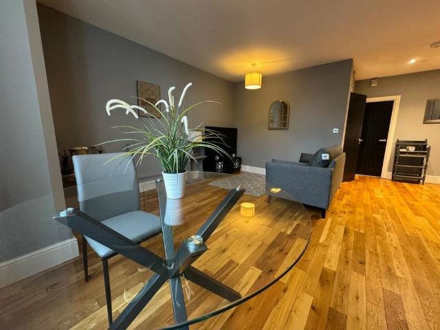 1 bedroom maisonette to rent