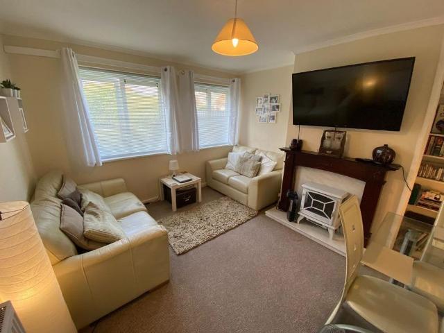 1 bedroom maisonette to rent