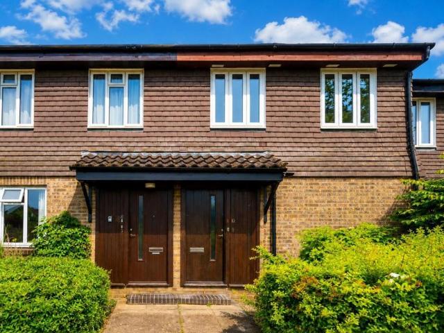1 bedroom maisonette to rent